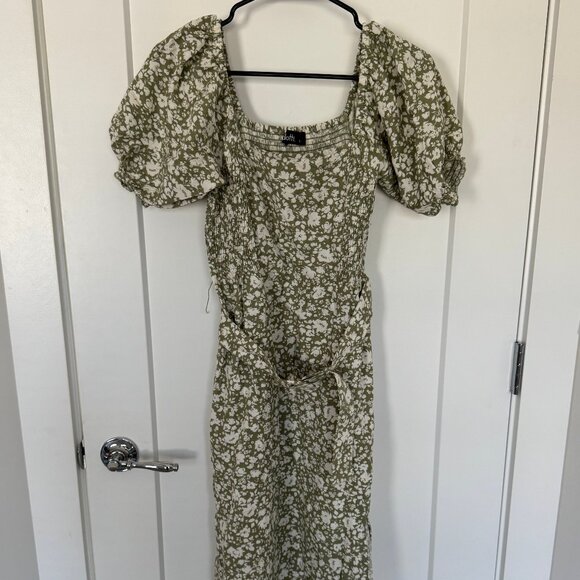 Dotti | Dresses | Dotti Green Floral Puff Sleeve Midi Dress Size 8 ...